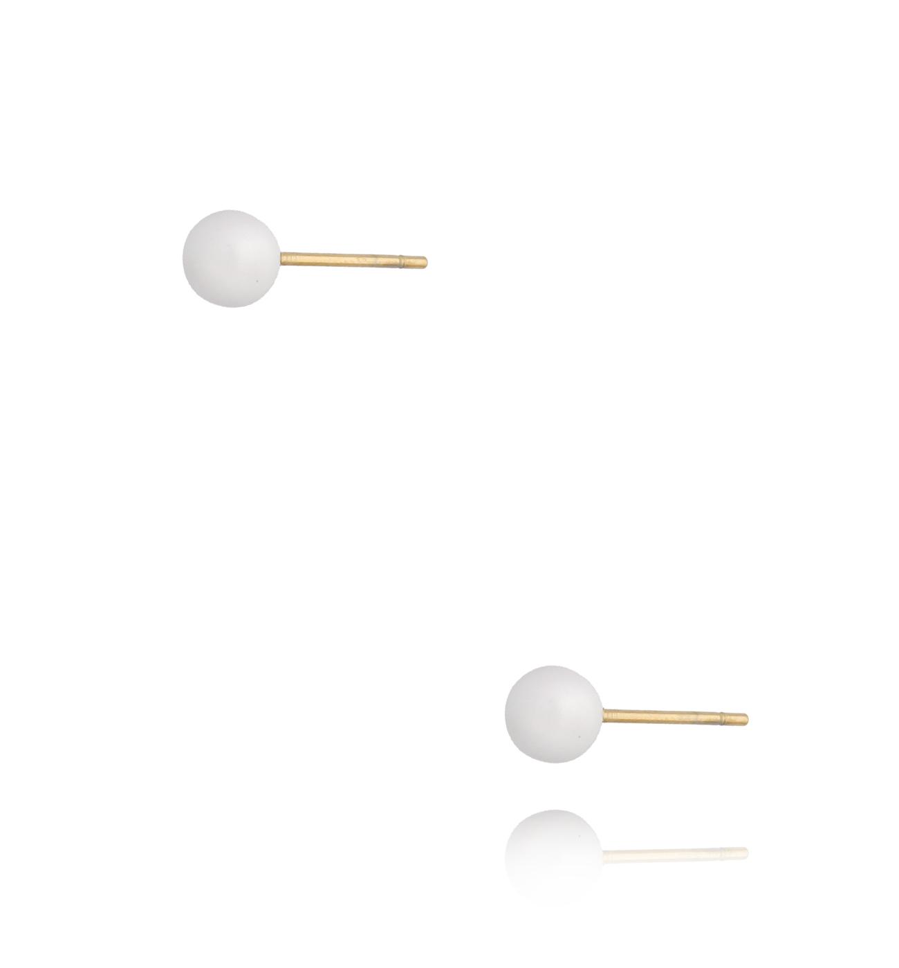 Kolczyki złote kulki z białą emalią 5 mm Enamel Balls KSA0781 – By Dziubeka